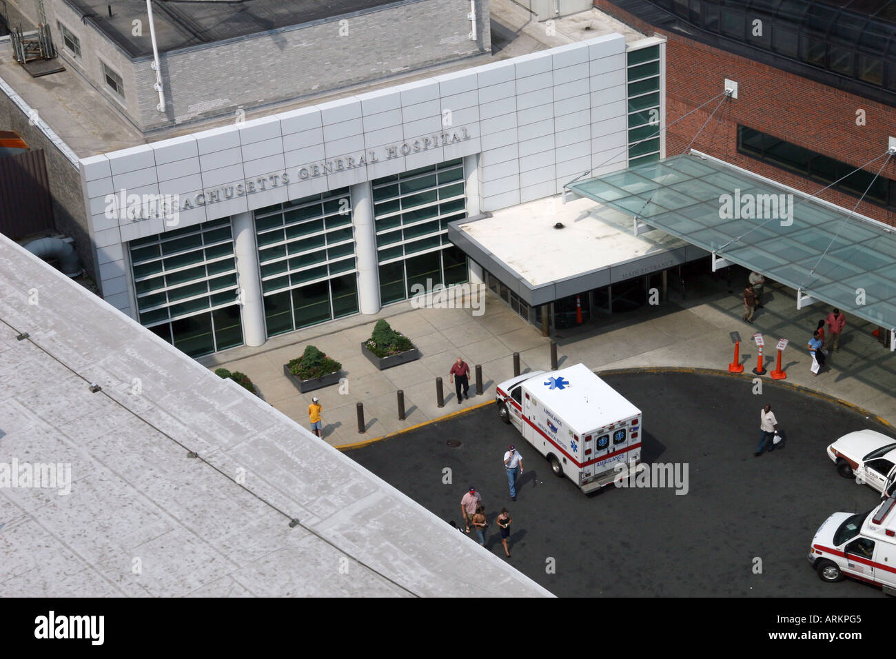 View of Main Entrance at Massachusetts General Hospital with ambulances ...