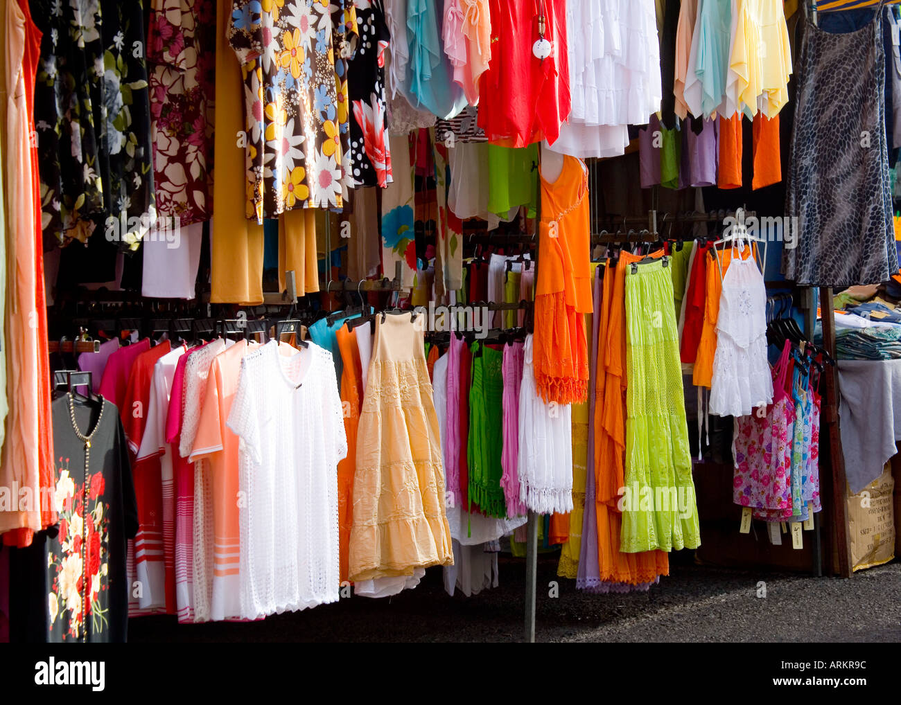 Linen stall hi-res stock photography and images - Alamy