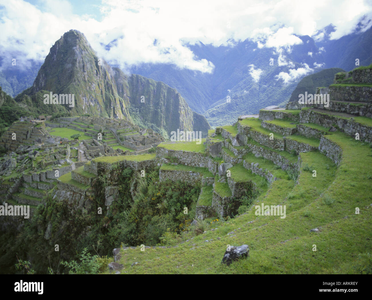 Inca terraces and ruins, Machu Picchu, UNESCO World Heritage Site, Peru ...