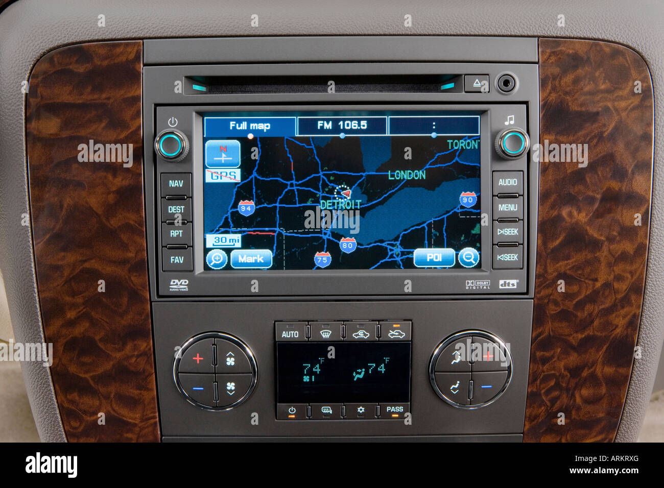 White gmc denali hi-res stock photography and images - Alamy