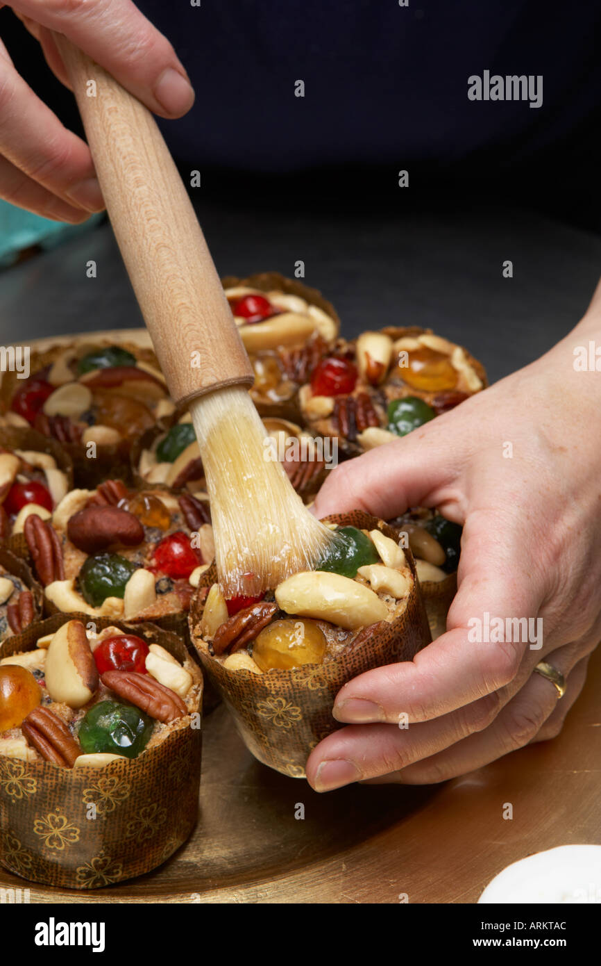 Lady baker hi-res stock photography and images - Alamy