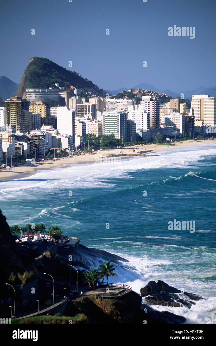 Rio de janeiro skyline vertical hi-res stock photography and images - Alamy