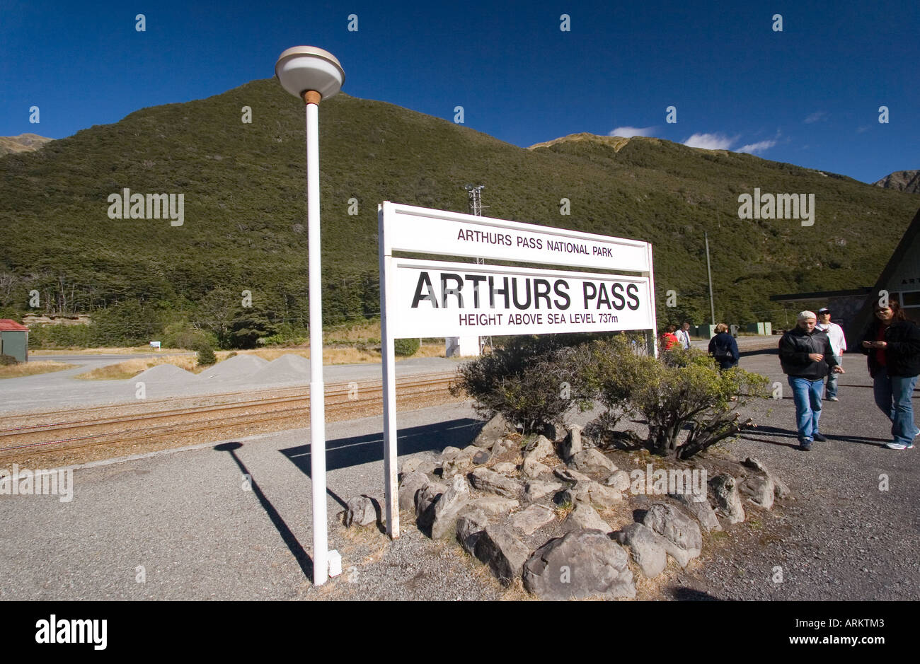 arthur's pass train station new zealand south island Stock Photo - Alamy