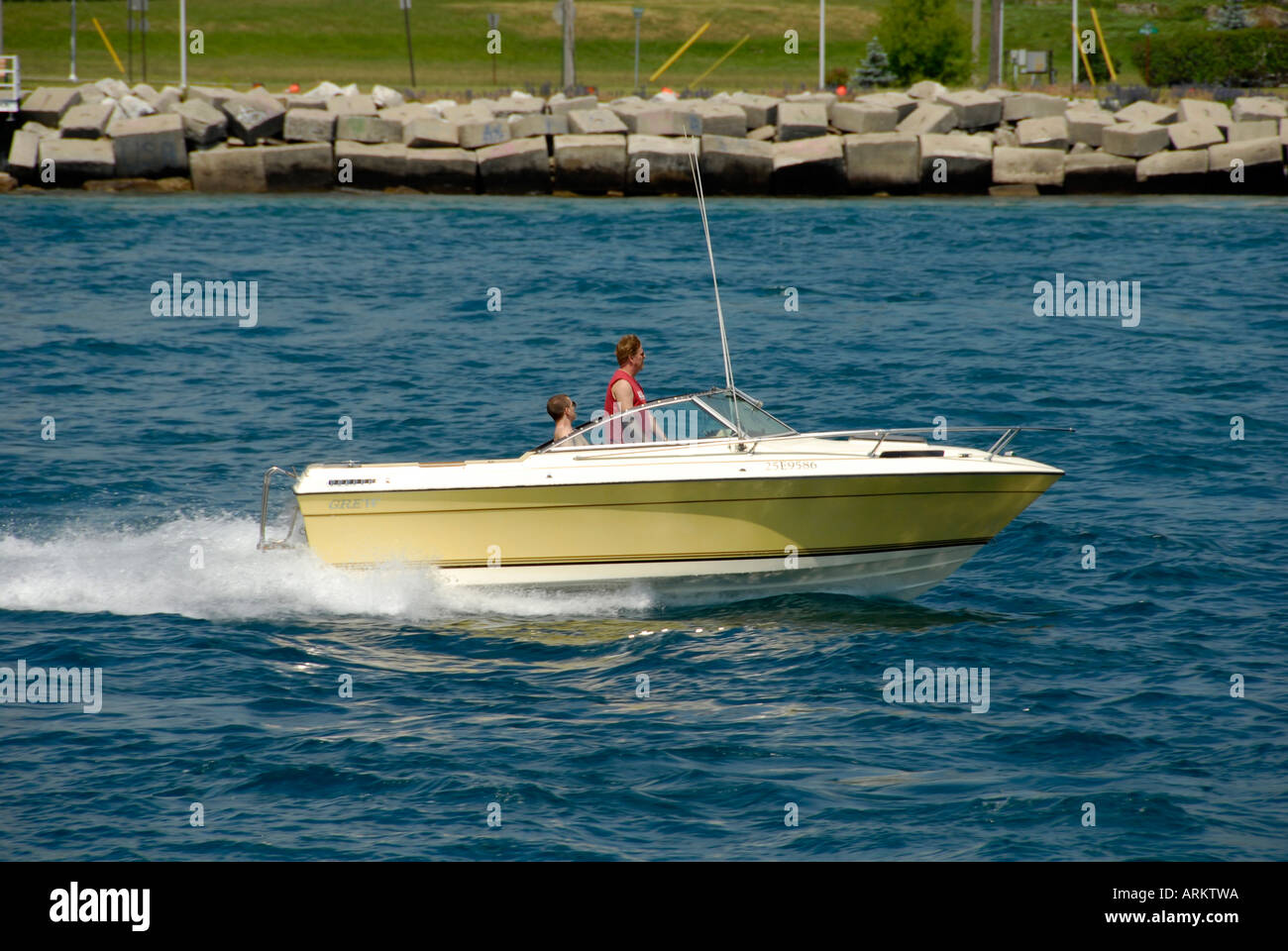 Pleasure recreational boating on the St Clair River at Port Huron ...