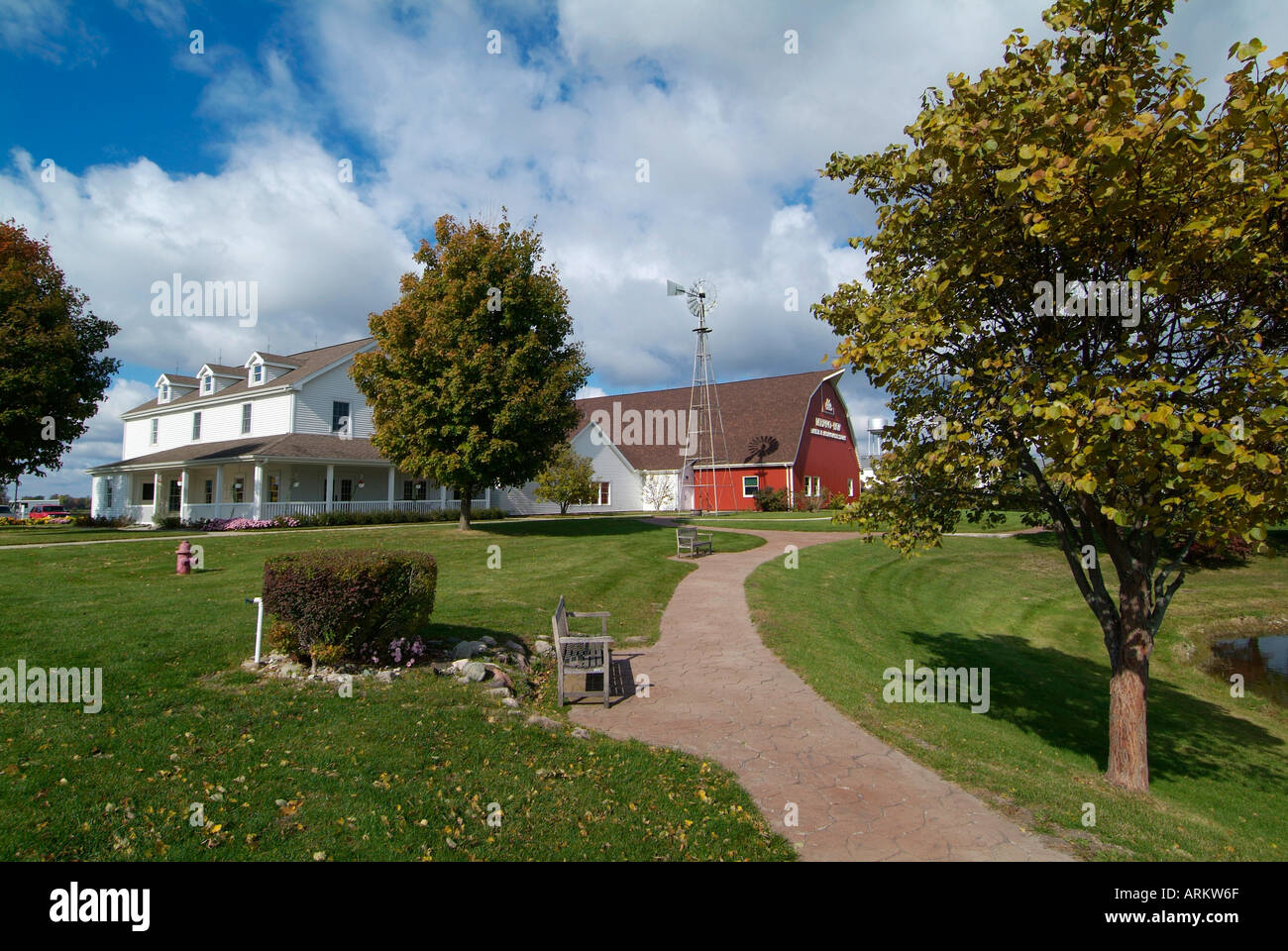 Indiana shipshewana amish farm tour hi-res stock photography and images ...
