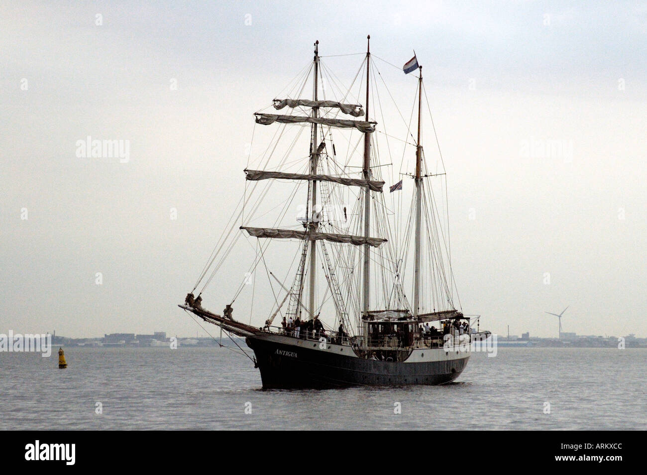 Segelfartyg hi-res stock photography and images - Alamy