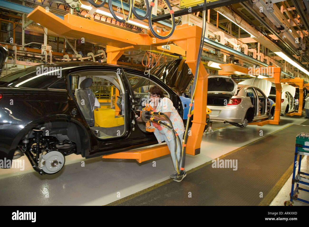 Car assembly plant hi-res stock photography and images - Alamy
