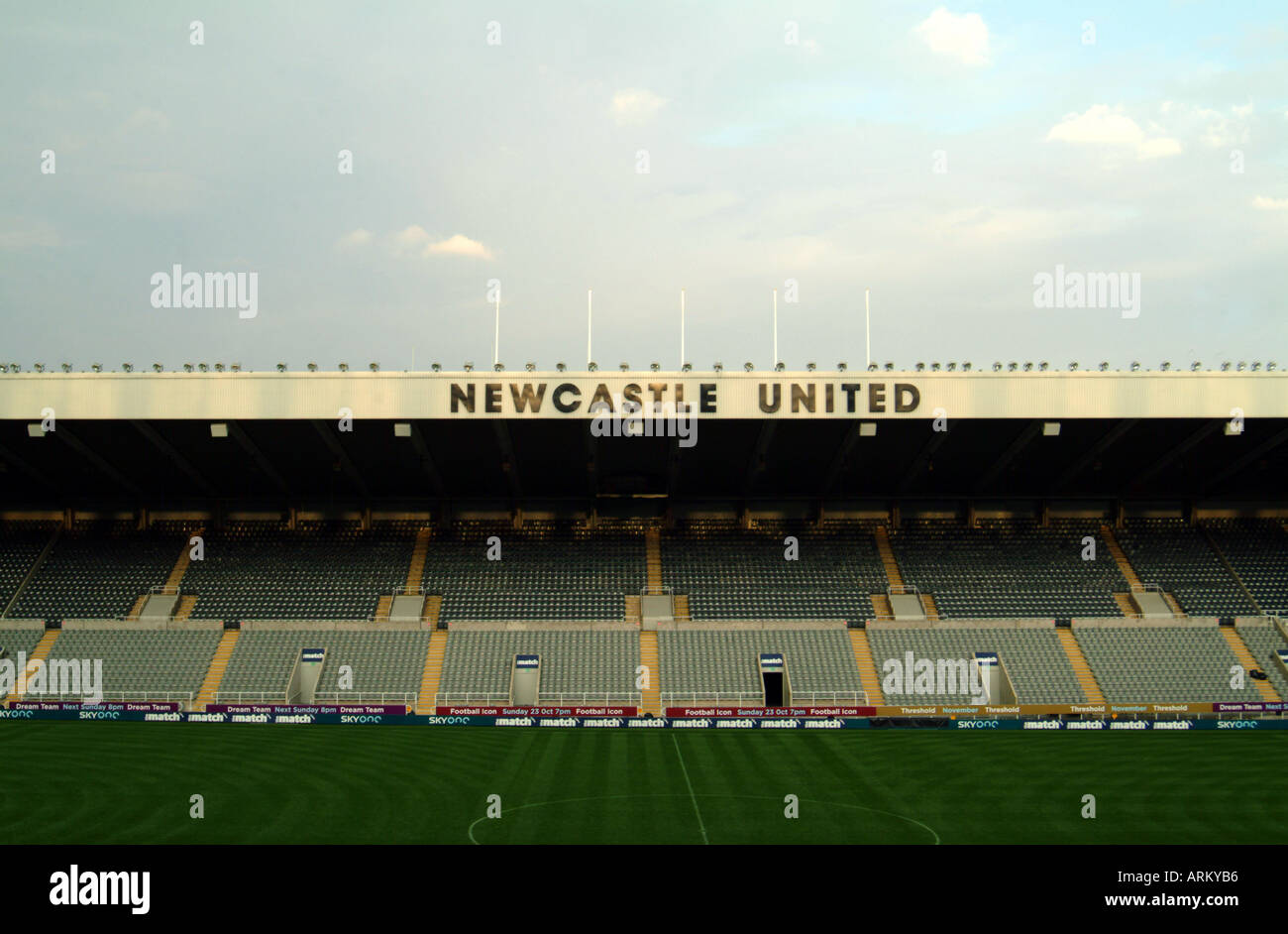 Home of nufc hi-res stock photography and images - Alamy