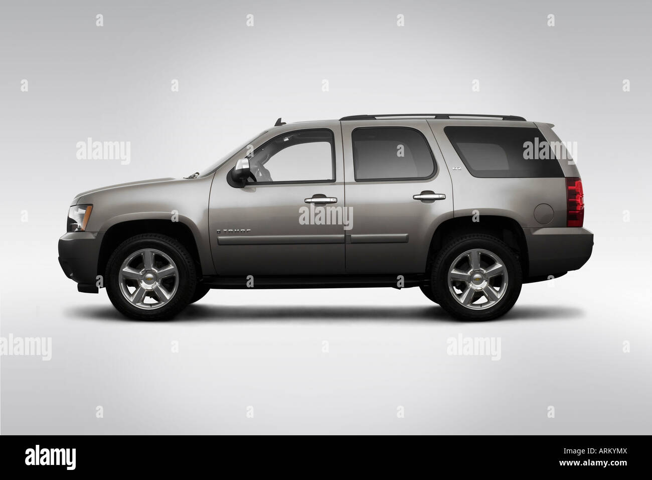 2008 Chevrolet Tahoe LTZ in Gray - Drivers Side Profile Stock Photo - Alamy