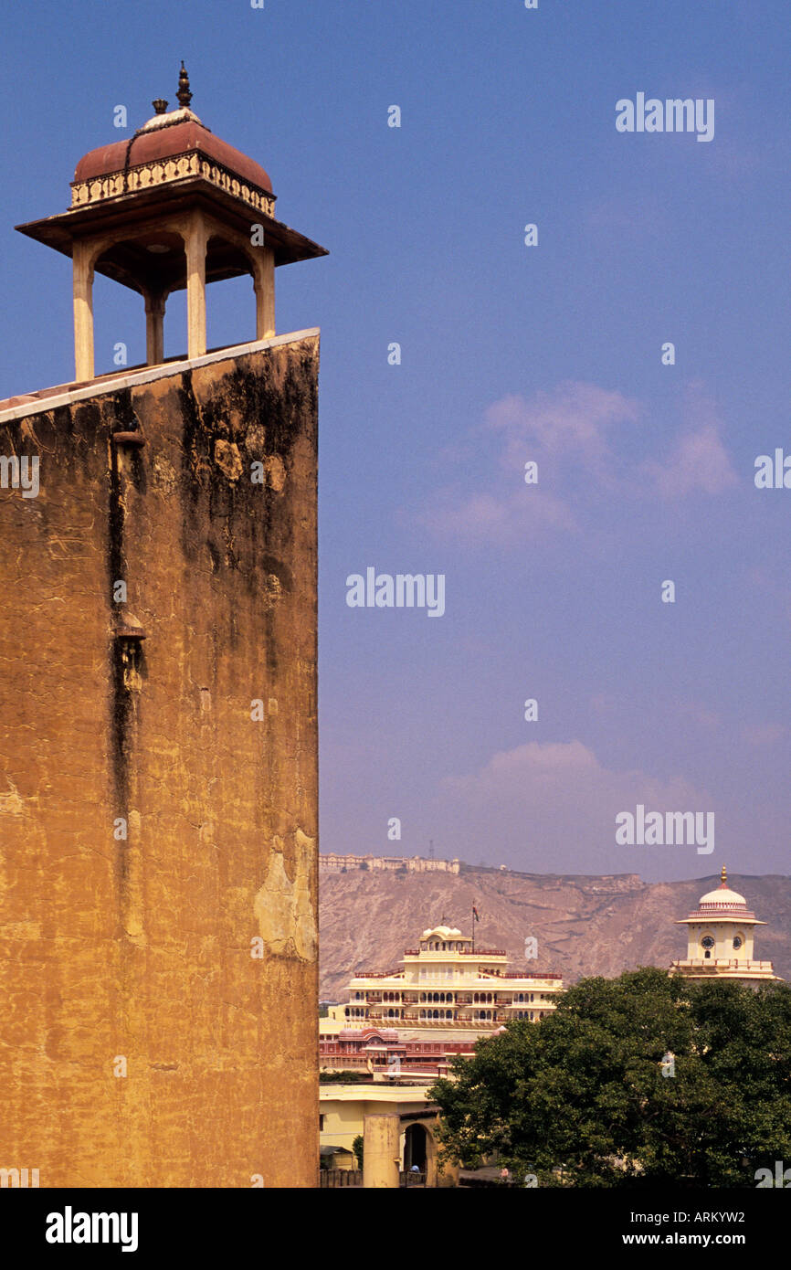 Large Sundial - Samrat Yantra, at the Jantar Mantar ancient observatory ...