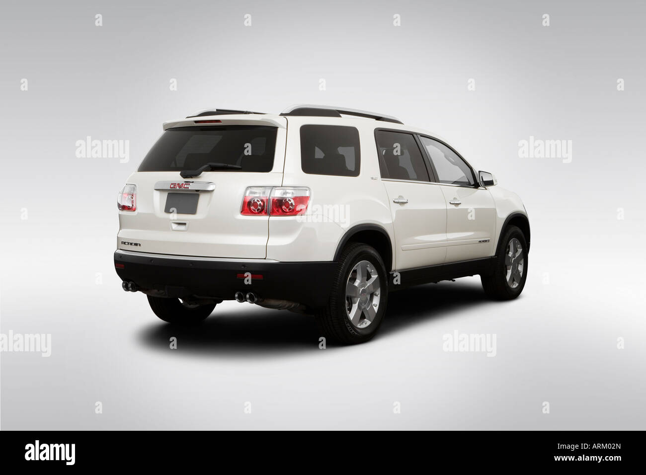 2008 GMC Acadia SLT in White - Rear angle view Stock Photo - Alamy