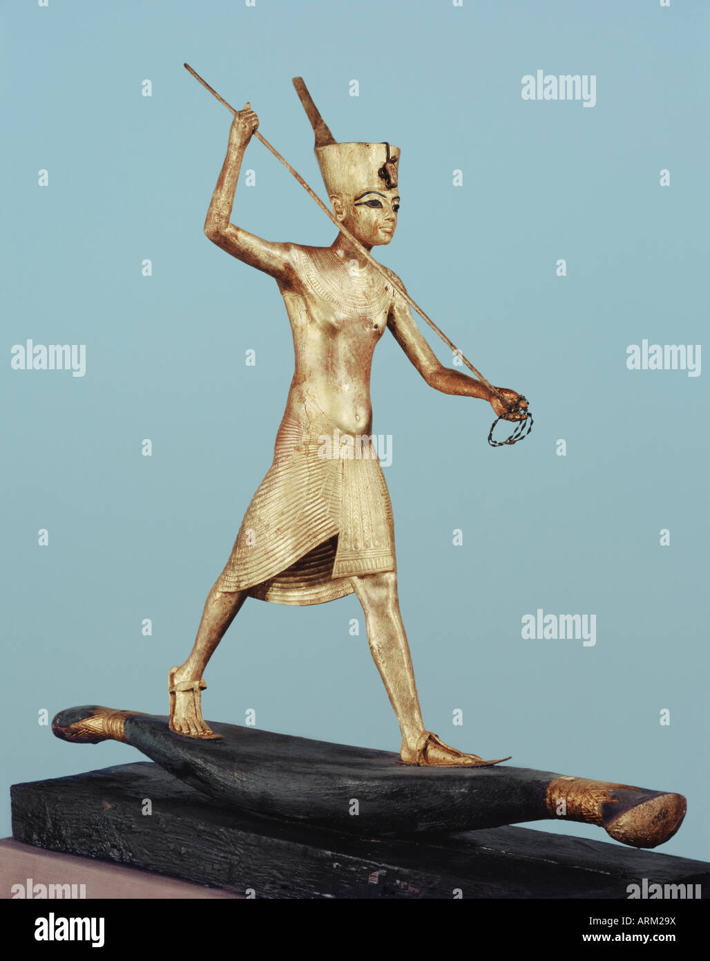 King tutankhamen boat hi-res stock photography and images - Alamy