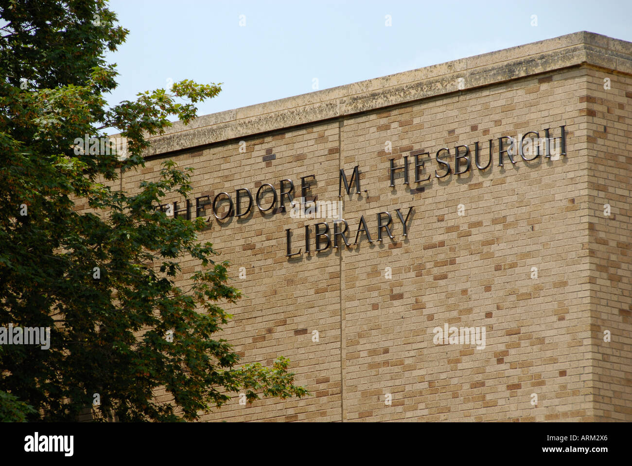 Theodore M Hesburgh Library on the campus of the University of Notre ...