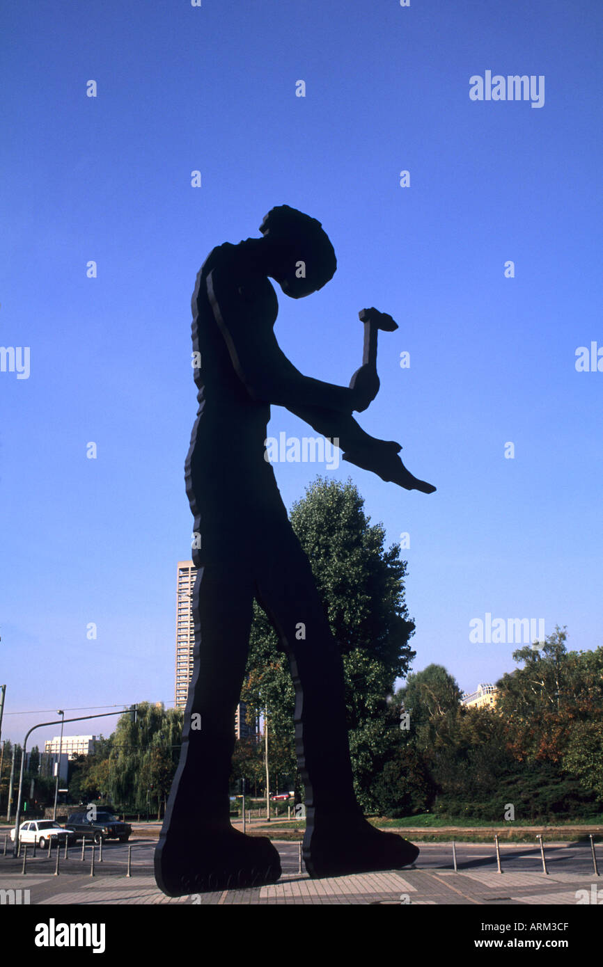 20 foot tall hi-res stock photography and images - Alamy