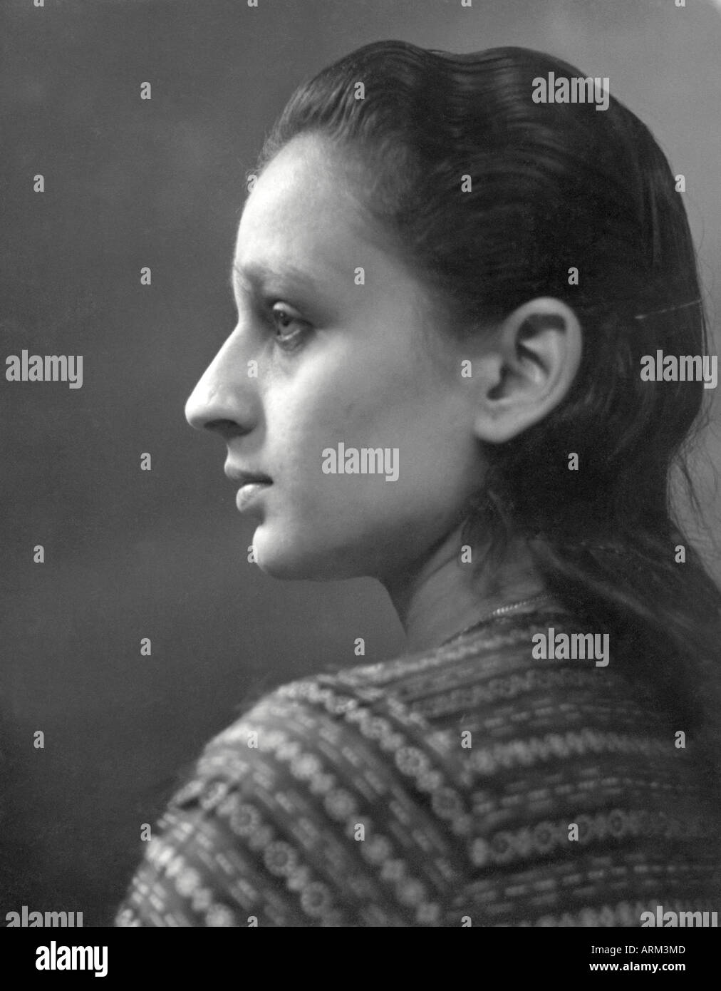 1940s woman portrait studio hi-res stock photography and images - Alamy