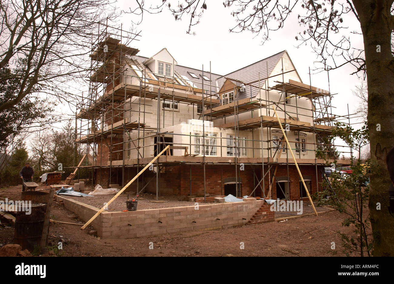 A SELF BUILD HOUSE SURROUNDED BY SCAFFOLDING Stock Photo - Alamy