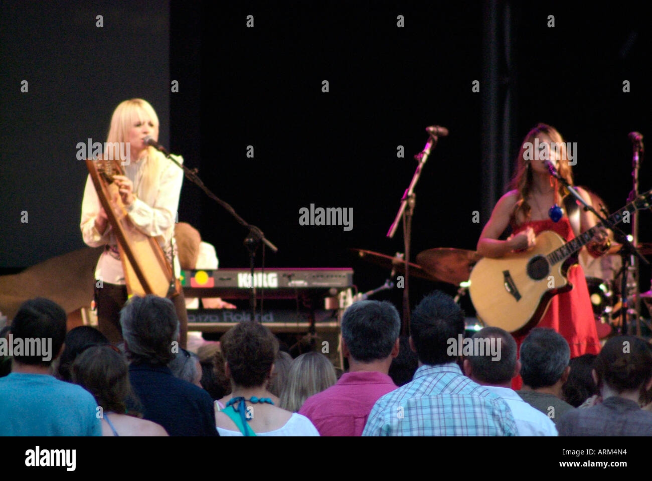 Female stage singing hi-res stock photography and images - Alamy