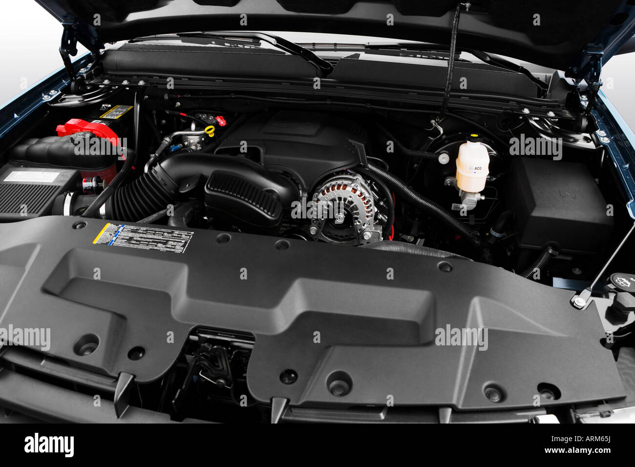 2008 GMC Sierra 1500 SLE in Gray - Engine Stock Photo - Alamy