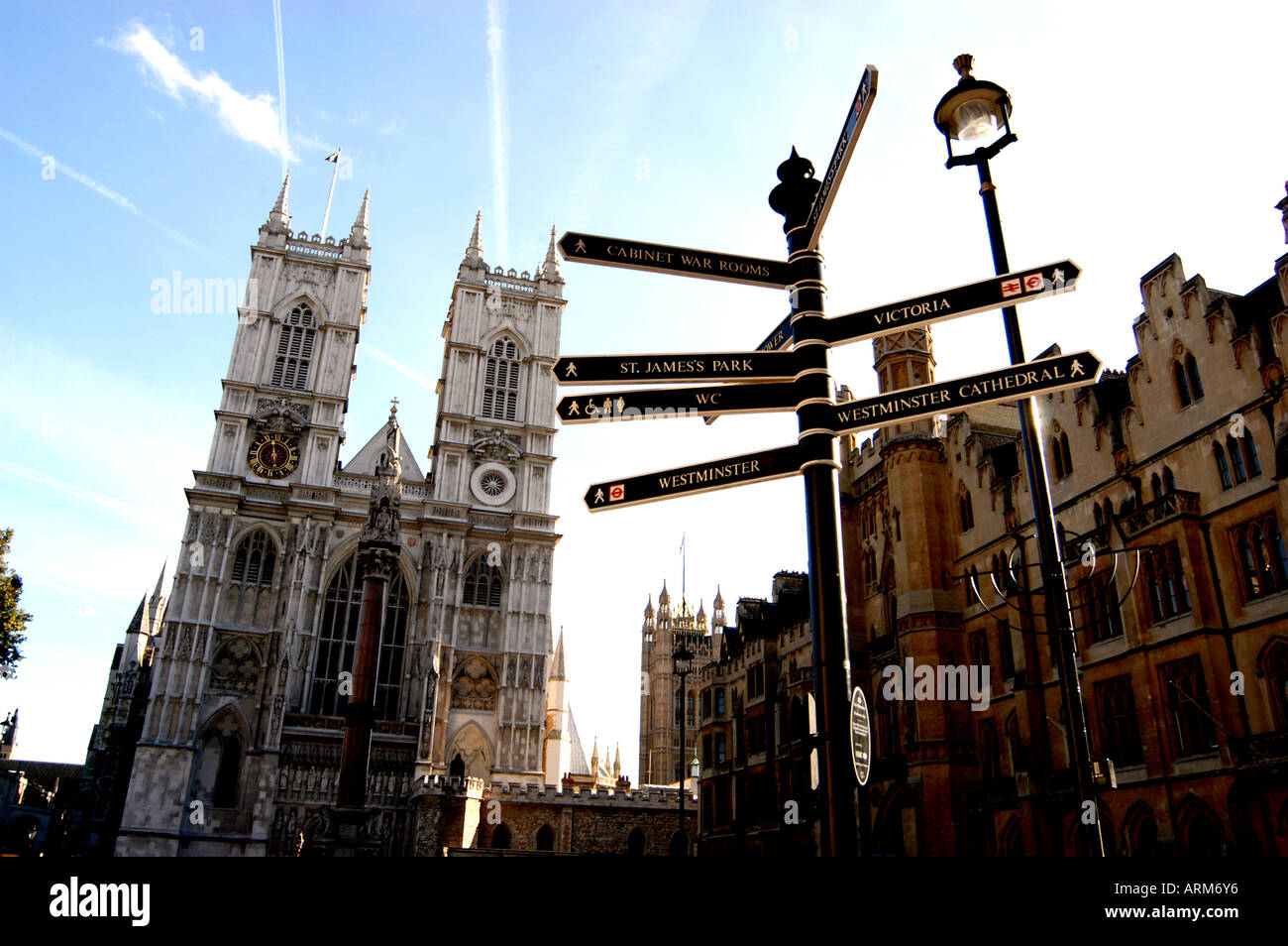 westminster abbey and london destination signs uk Stock Photo - Alamy