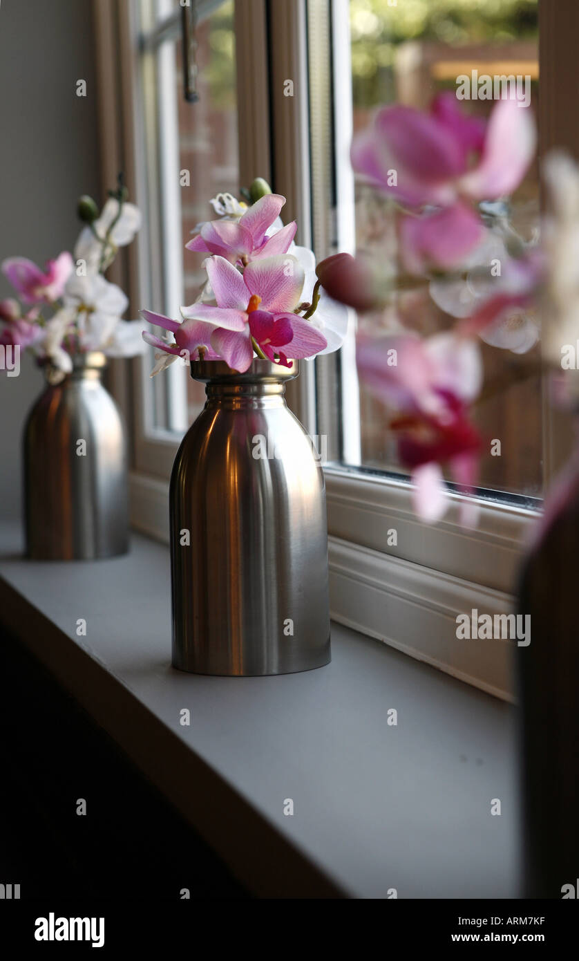Silver ledge hi-res stock photography and images - Alamy