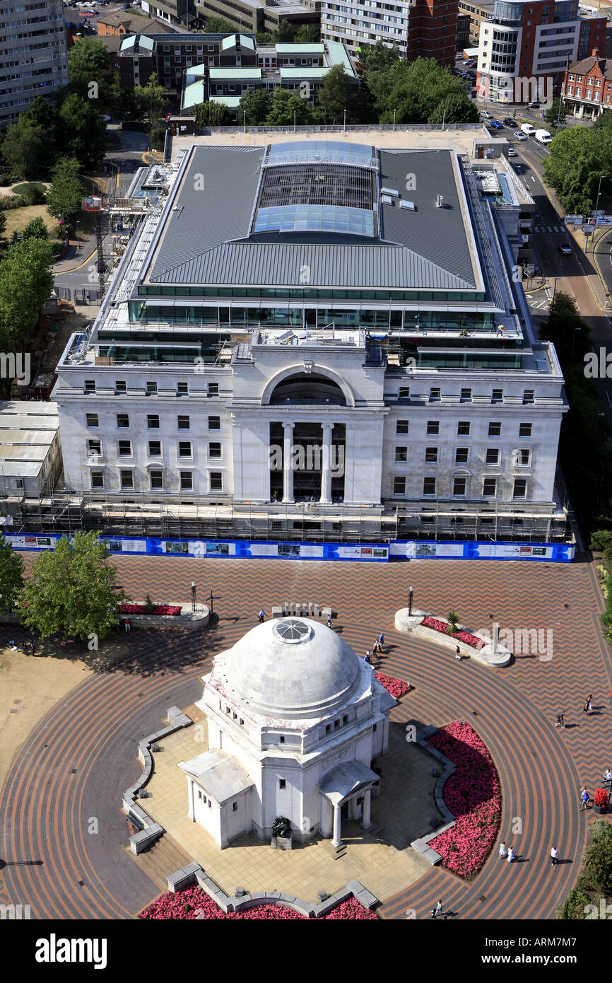 Baskerville House in Centenary Square Birmingham Hall of Rememberance in the foreground Stock ...