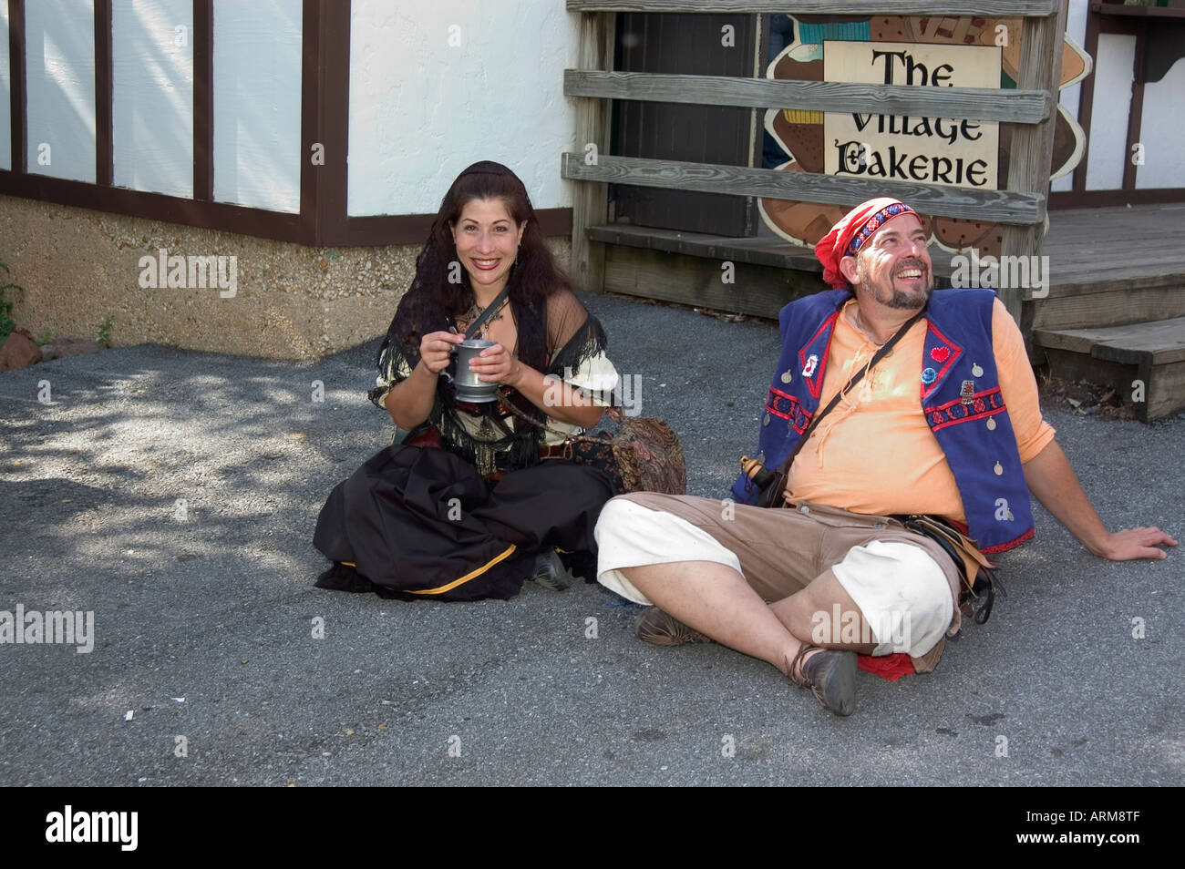 Gypsy couple hi-res stock photography and images - Alamy