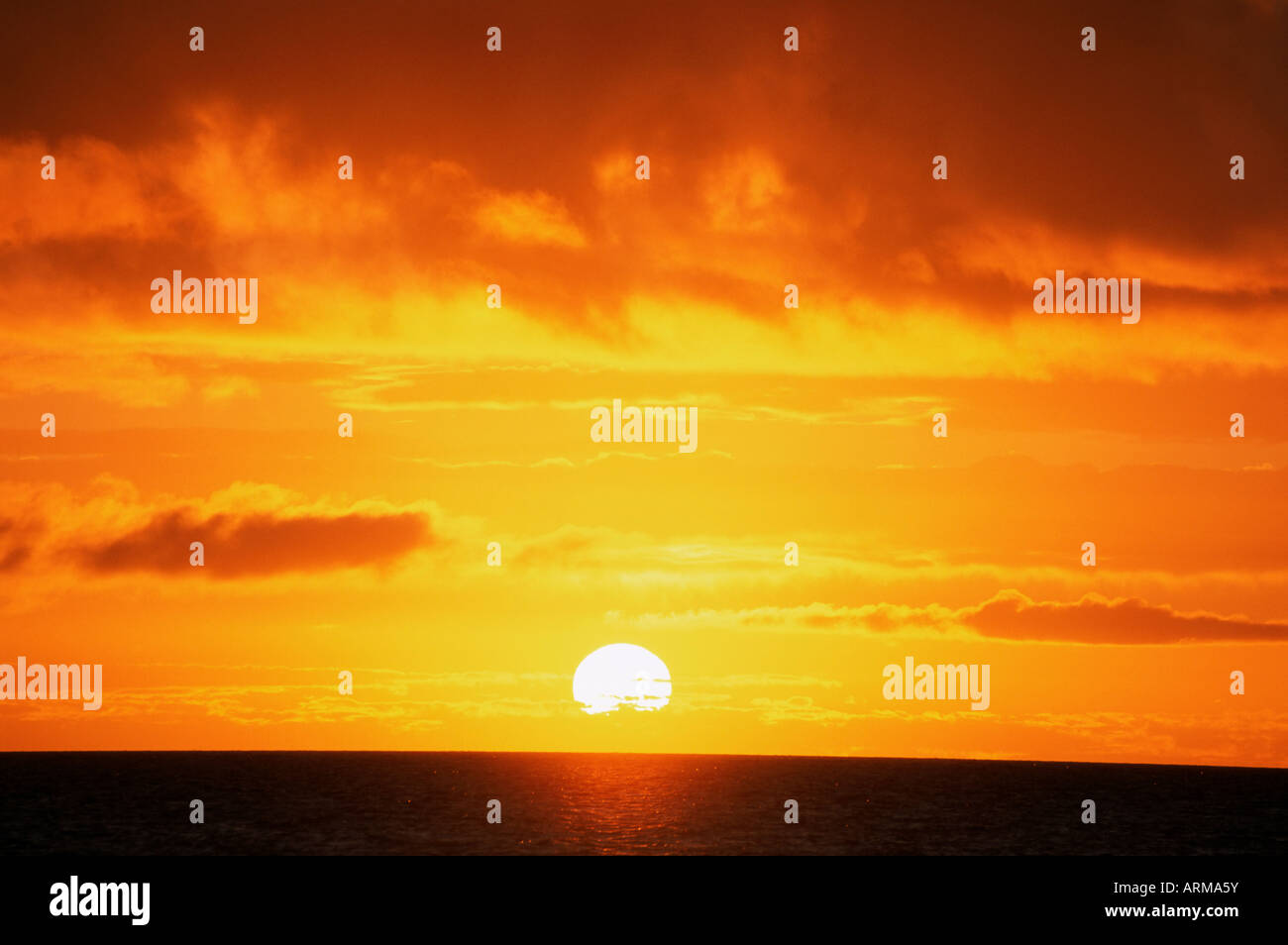 Western sky sunrise hi-res stock photography and images - Alamy