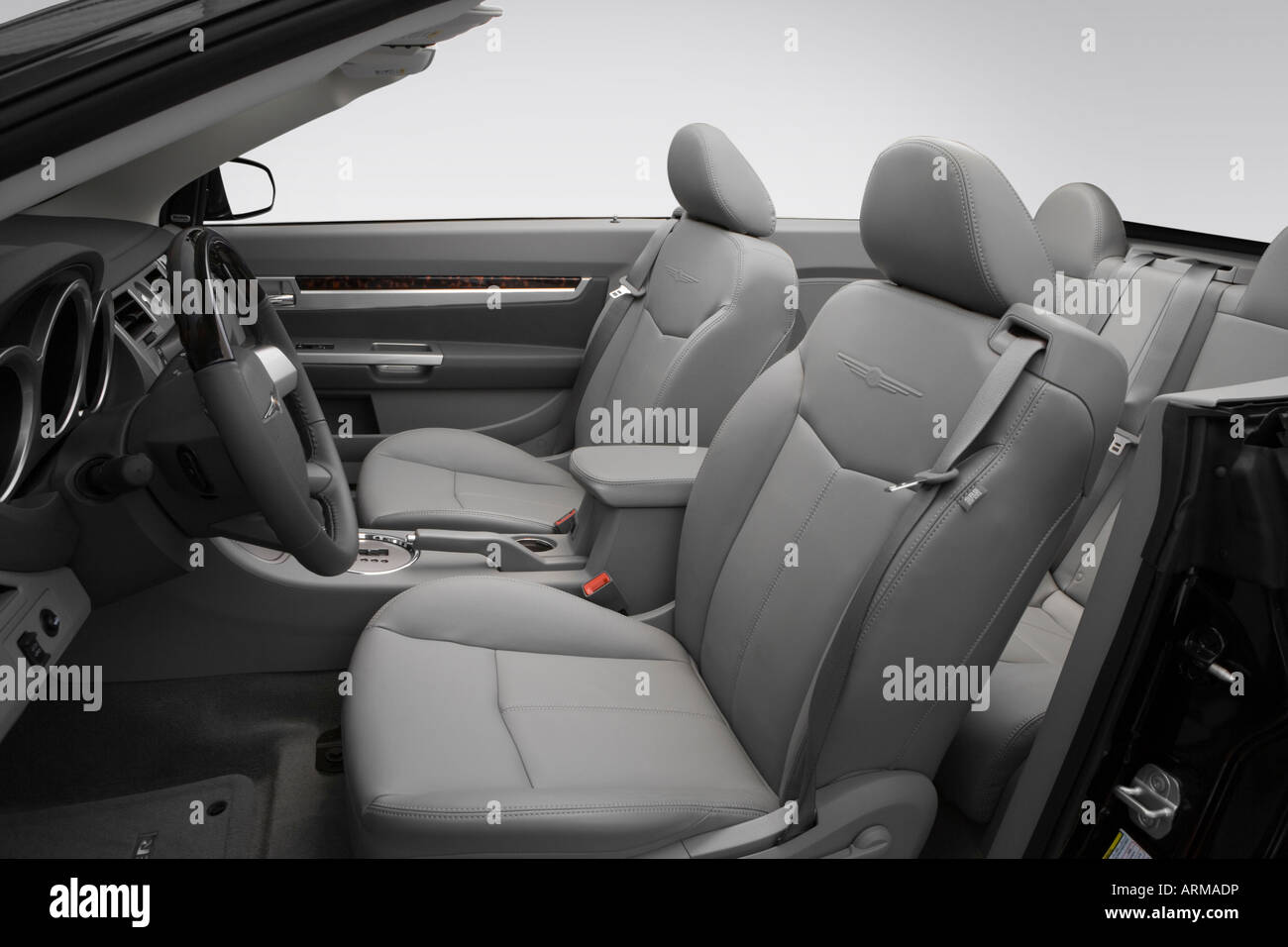 2008 Chrysler Sebring Limited in Black - Front seats Stock Photo - Alamy
