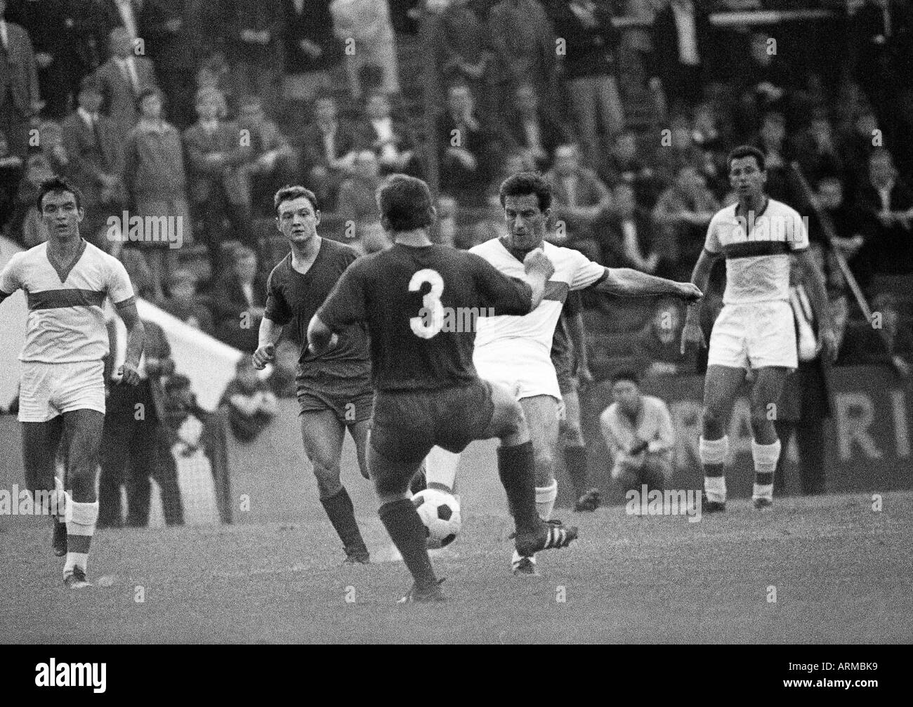 football, friendly game, 1966, Stadium an der Hafenstrasse in Essen ...