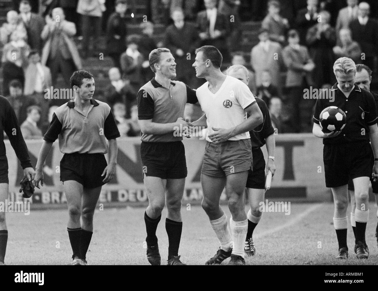 football, friendly game, 1966, Stadium an der Hafenstrasse in Essen ...