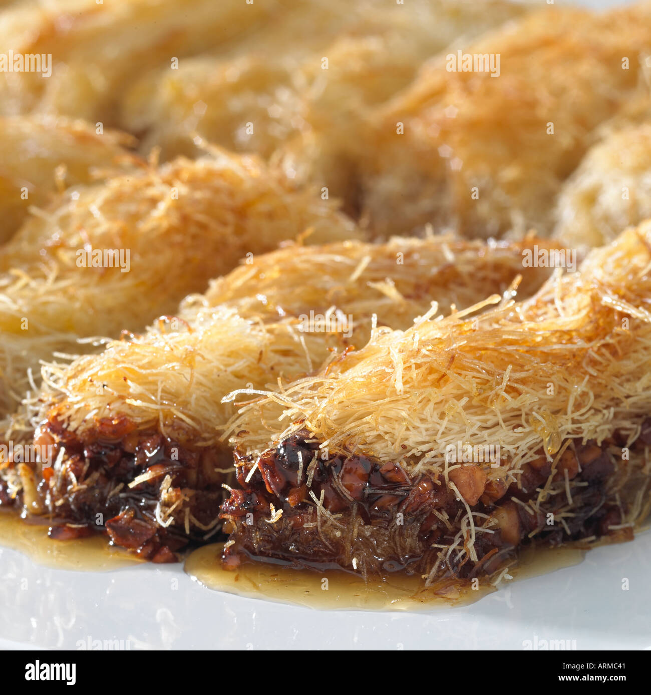 Kataifi Pastry Stock Photos & Kataifi Pastry Stock Images - Alamy