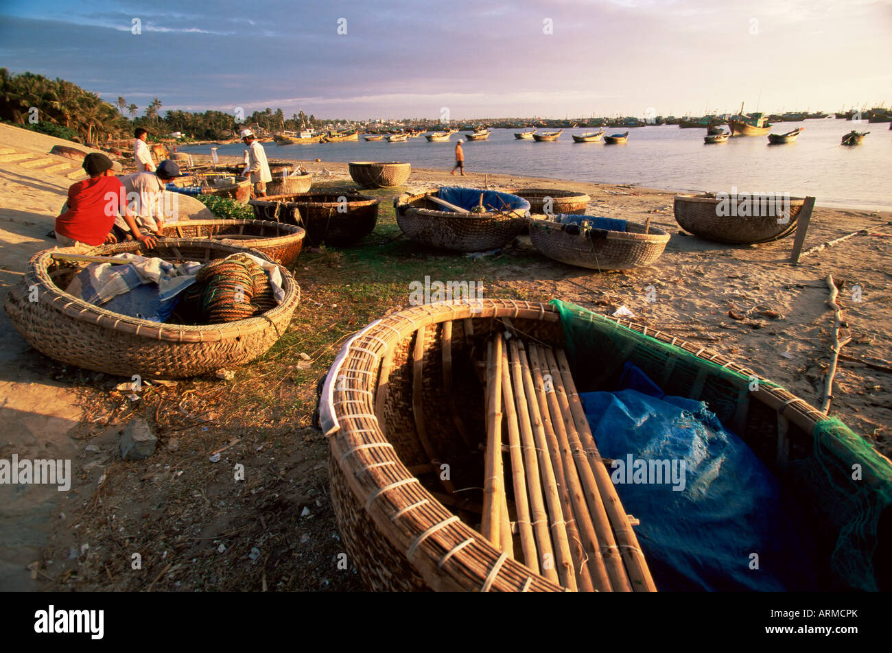 Round woven skiffs, Mui Ne, Vietnam, Indochina, Southeast Asia, Asia ...