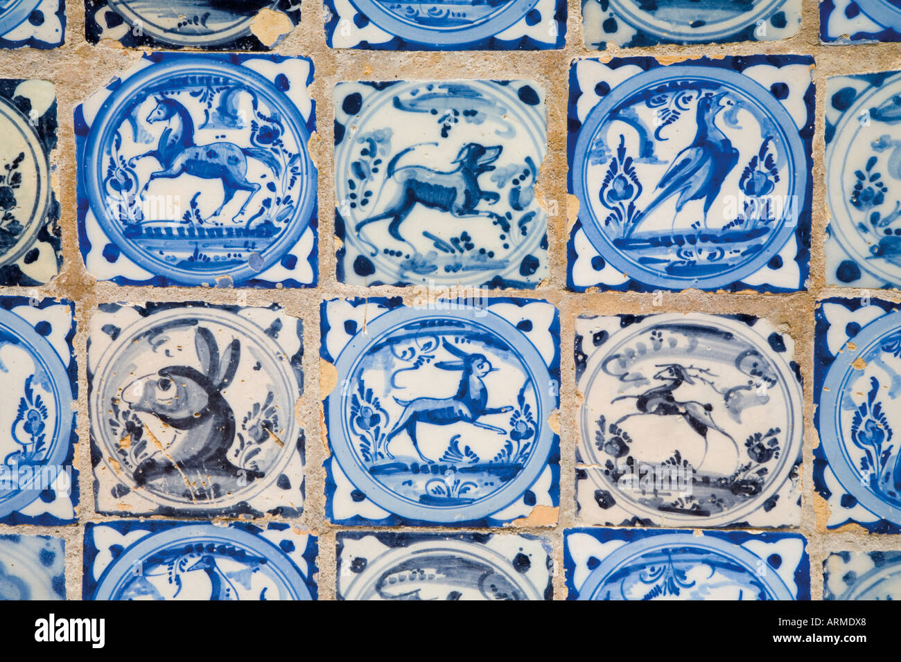 Ceramic animal figures hi-res stock photography and images - Alamy