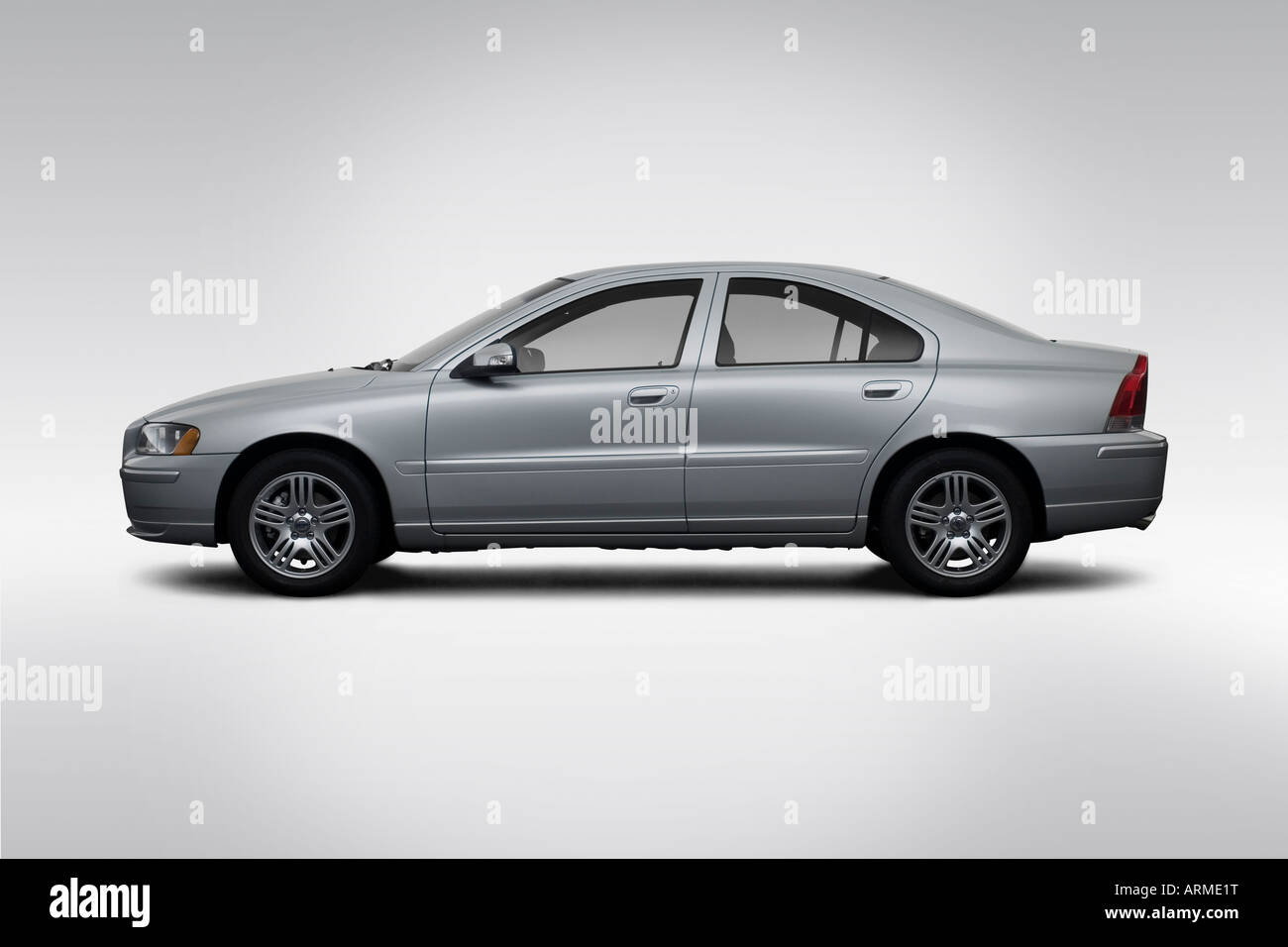 2008 Volvo S60 2.5T in Silver - Drivers Side Profile Stock Photo - Alamy