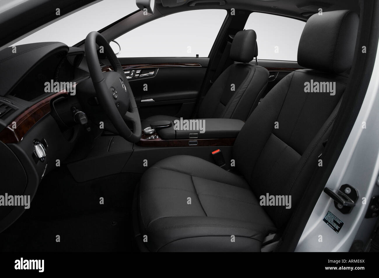 Silver 2008 Mercedes S550 Interior