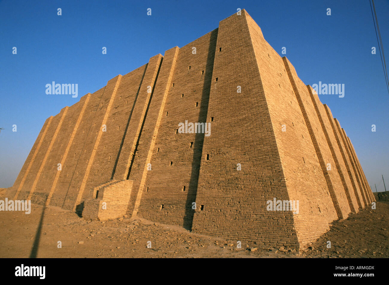 Ziggurat hi-res stock photography and images - Alamy