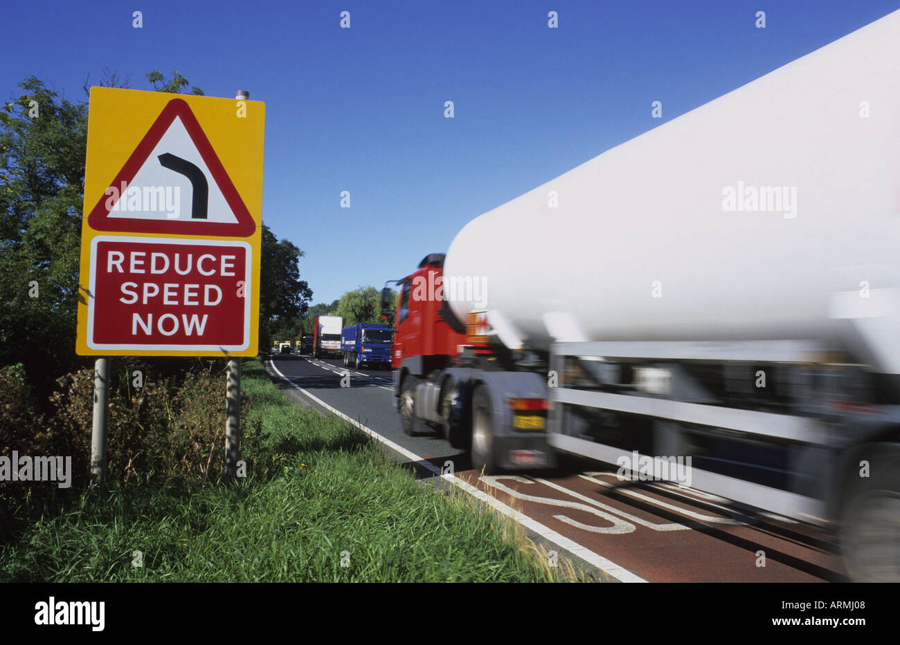 Left hand bend road sign hi-res stock photography and images - Alamy