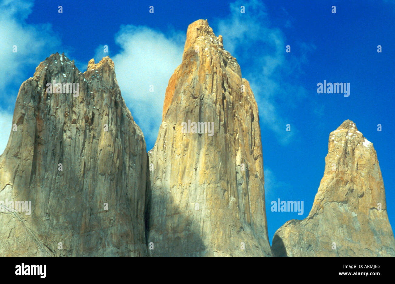 Torres-towers, Torre Norte (2600m), Torre Central (2800m), Torre sur ...