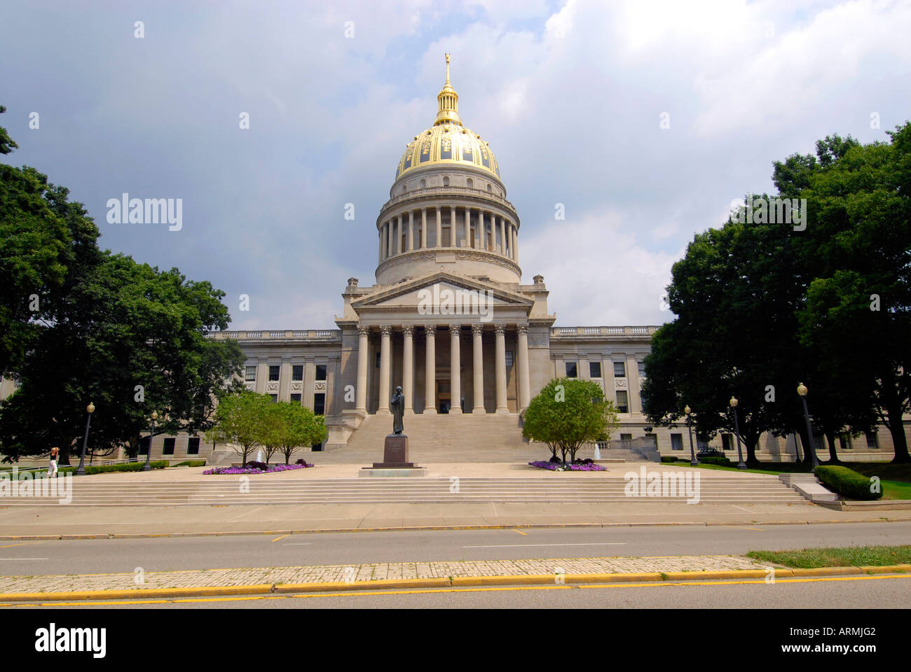 State Capitol Building at Charleston West Virginia WV Stock Photo - Alamy