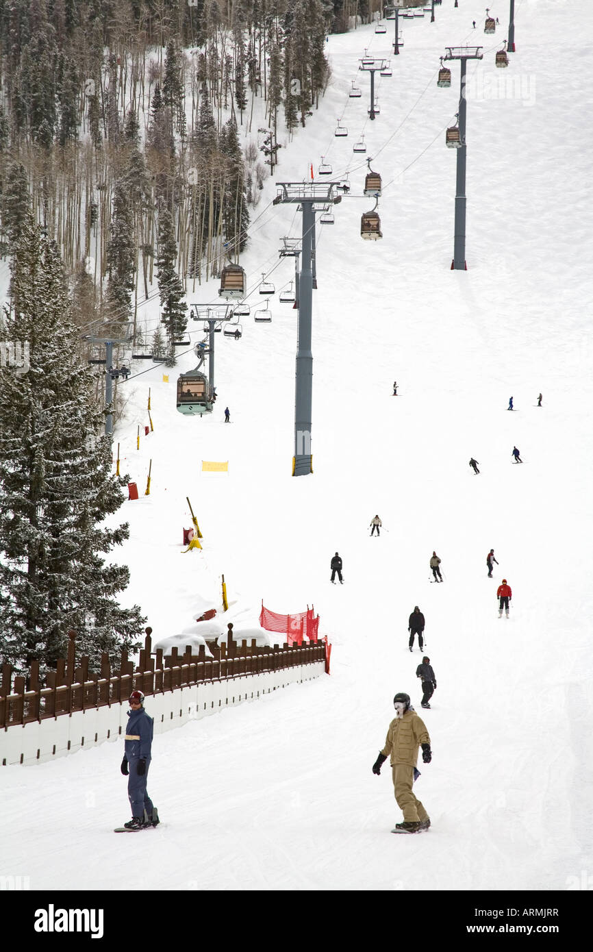 Vail colorado winter lift hi-res stock photography and images - Alamy