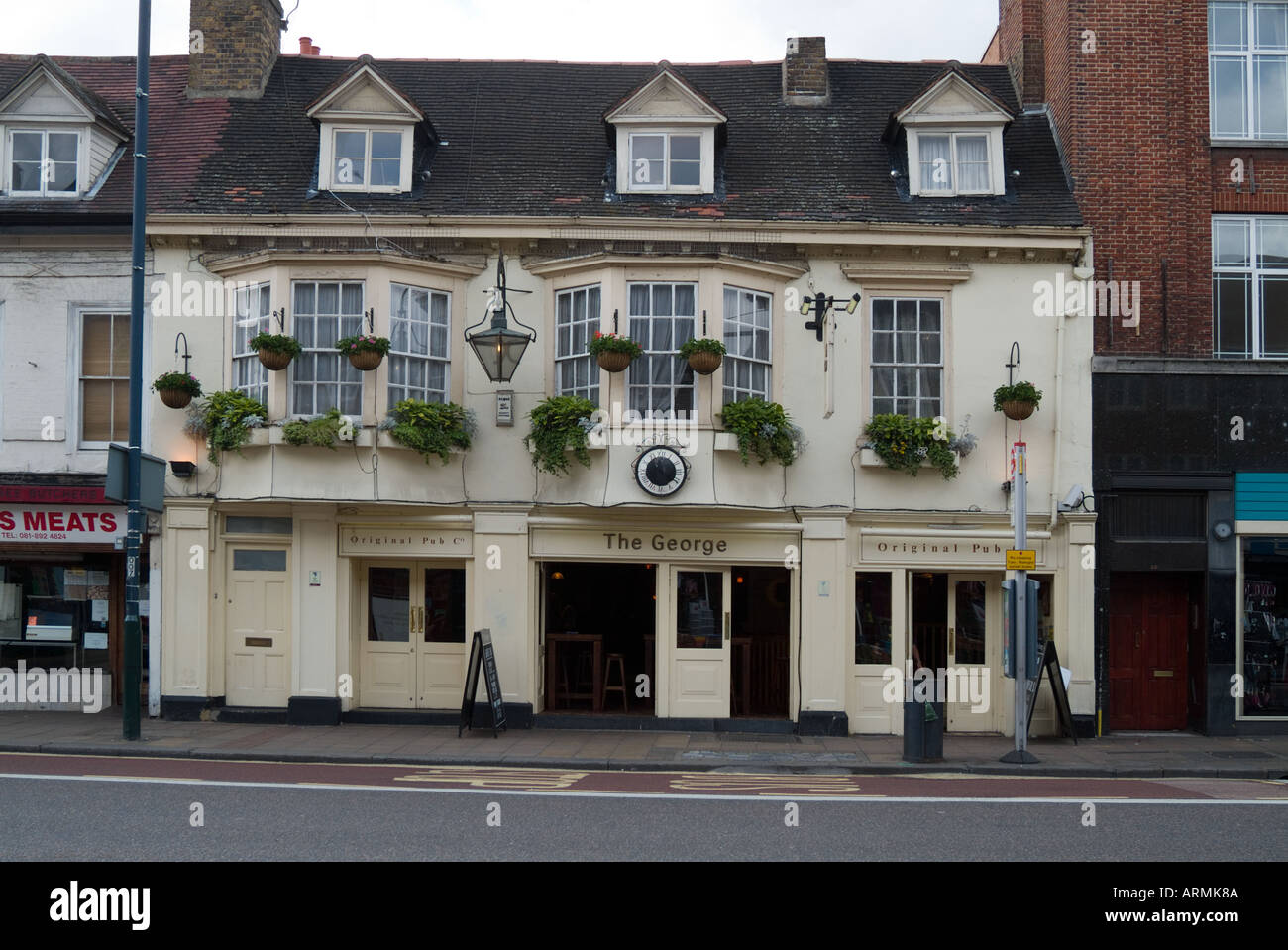 The George Pub in Twickenham Stock Photo - Alamy