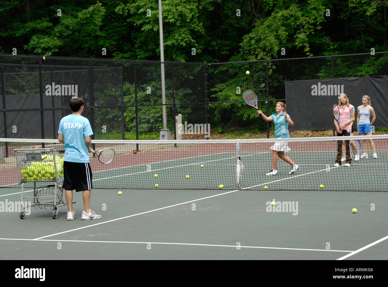 High school tennis practice hi-res stock photography and images - Alamy