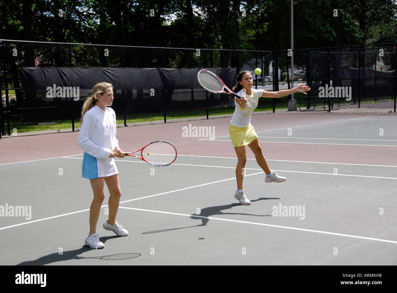 High school tennis practice hi-res stock photography and images - Alamy