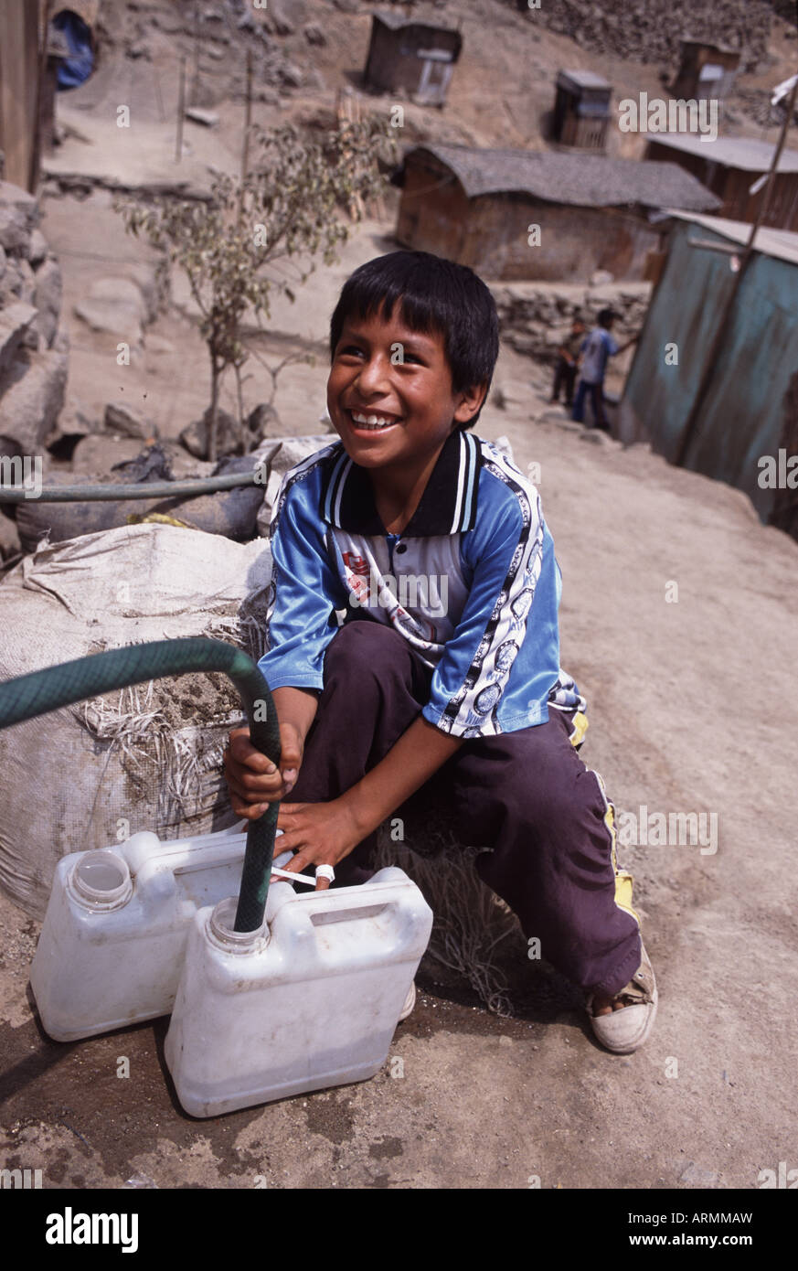 Lima poverty hi-res stock photography and images - Alamy