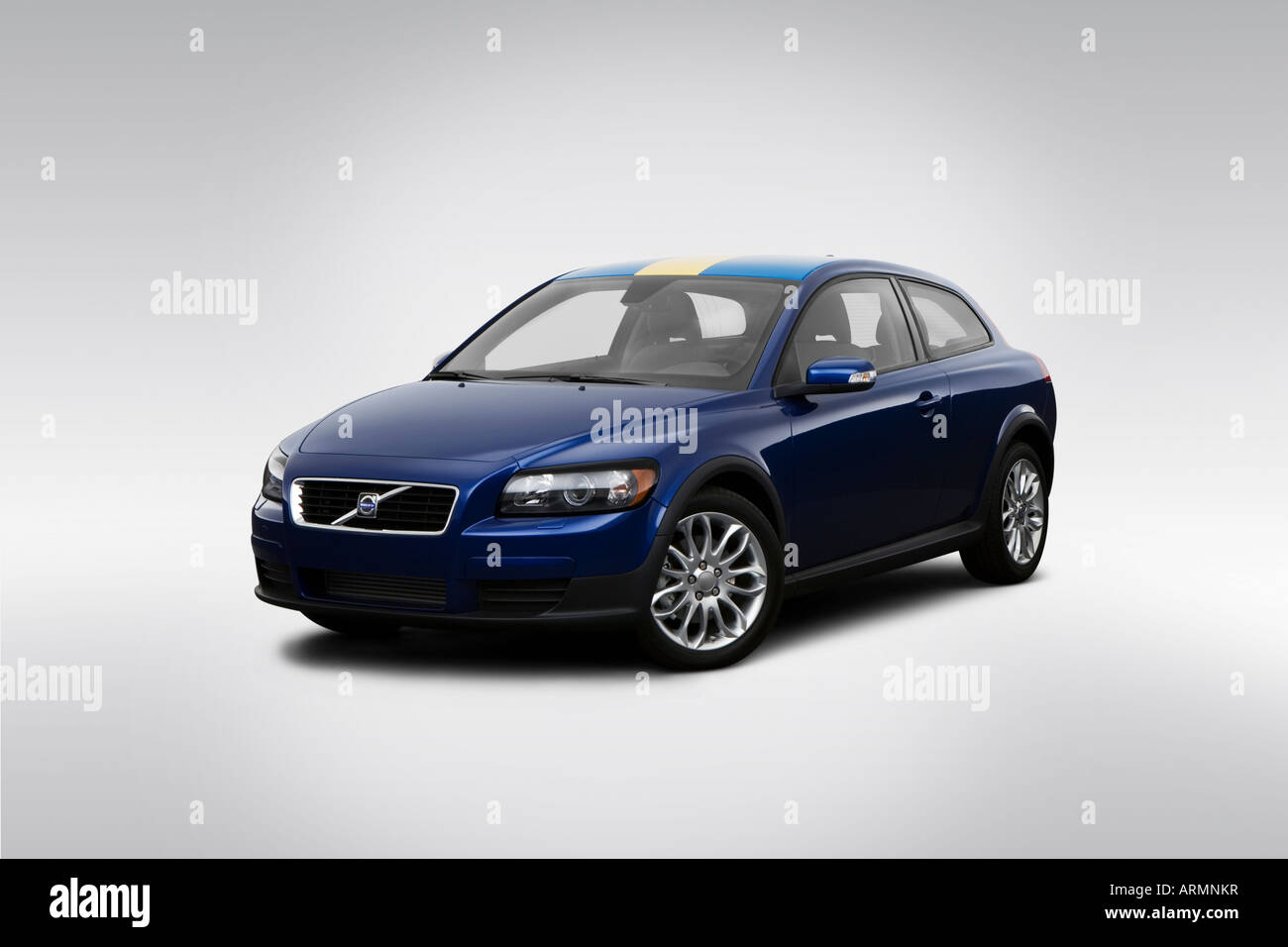 2008 Volvo C30 T5 in Blue - Front angle view Stock Photo - Alamy