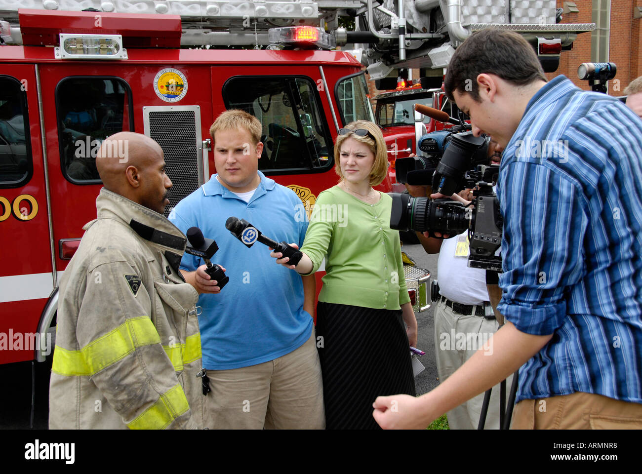 Fire truck responds hi-res stock photography and images - Alamy