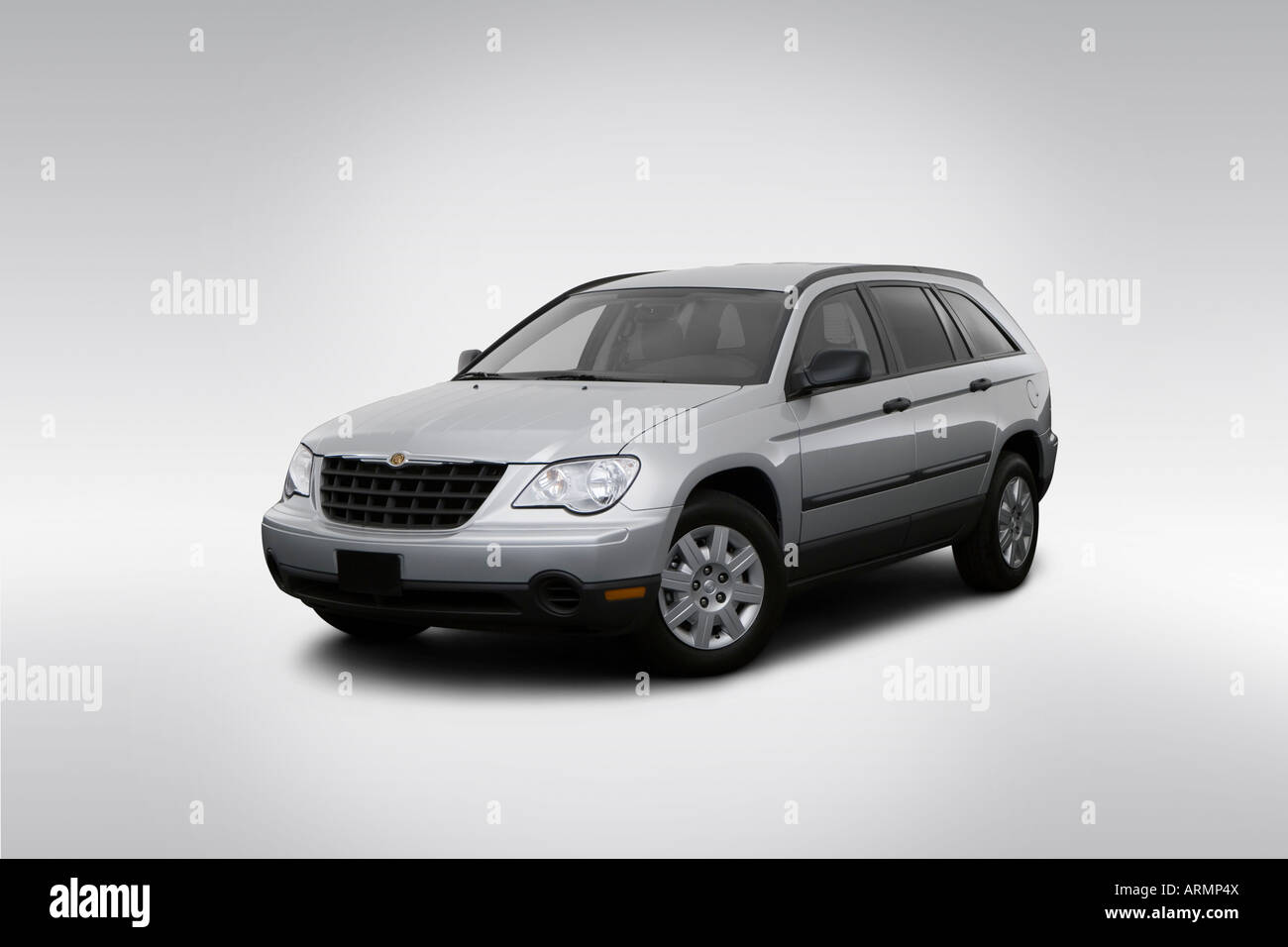 2008 Chrysler Pacifica LX in Silver - Front angle view Stock Photo - Alamy