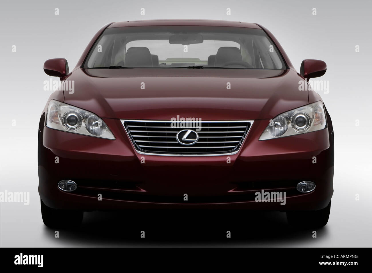 2008 Lexus ES ES350 in Red - Low/Wide Front Stock Photo - Alamy