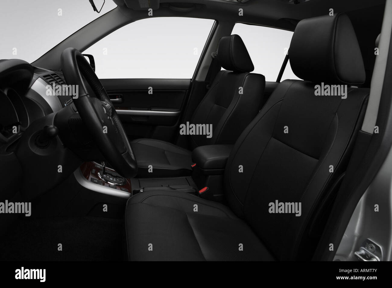 Suzuki vitara silver hi-res stock photography and images - Alamy