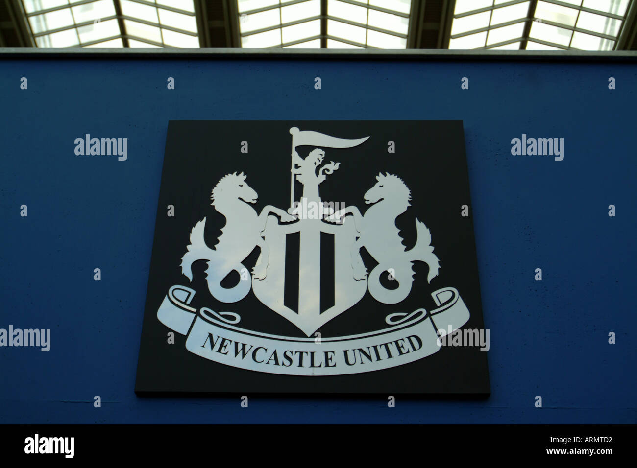 newcastle united crest Stock Photo - Alamy